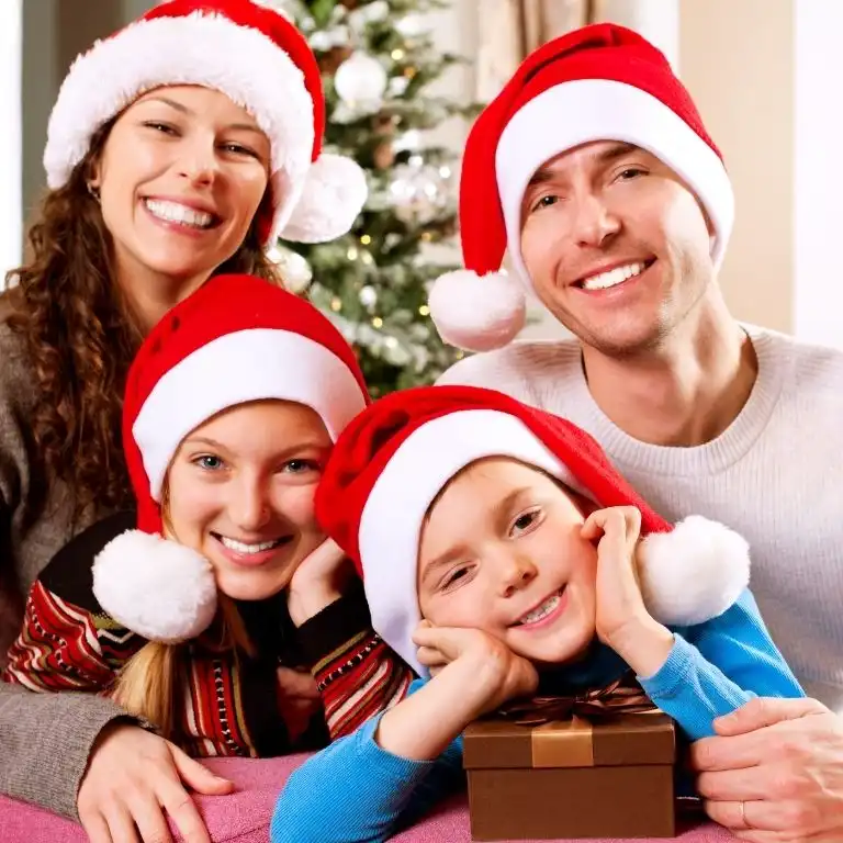 80+ Short Christmas Quotes for Family - Riddle Joy - Quotes